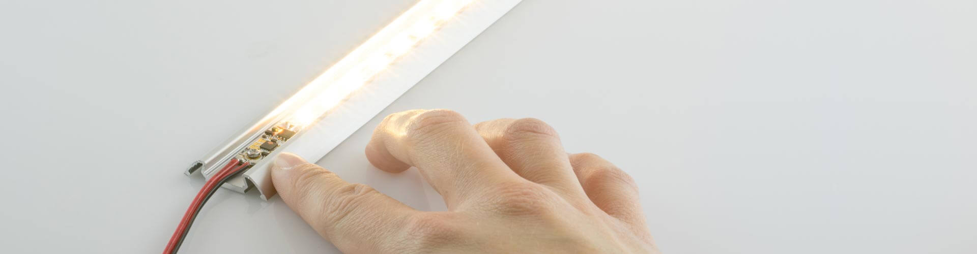 LED Streifen ausgestattet mit einem PWM Profil-Dim